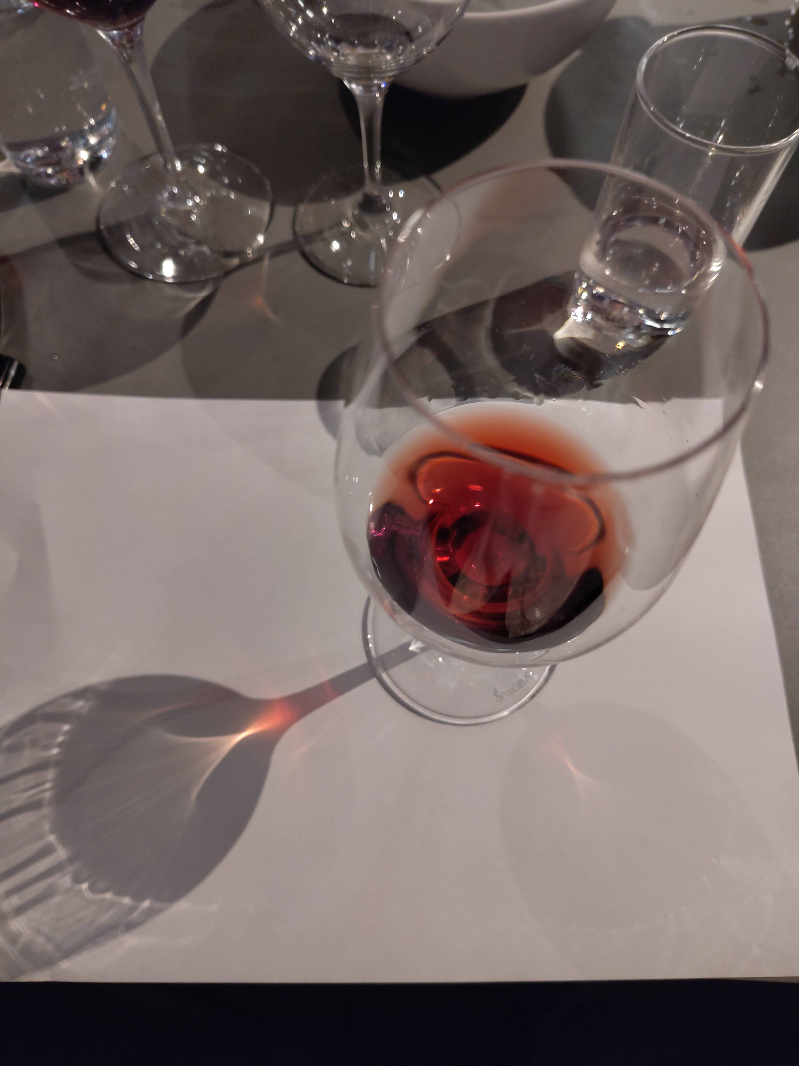 Colomé Altura Máxima Pinot Noir - Vinify