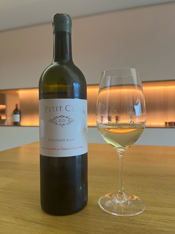 Le Petit Cheval Blanc - Vinify